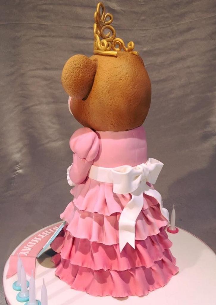 princess-3d-bear-cake-cake-by-ritzy-cakesdecor
