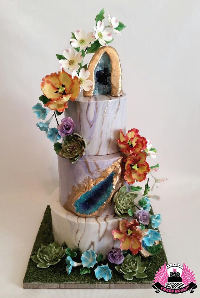 Geodes and Flowers - Decorated Cake by Cakes ROCK!!! - CakesDecor