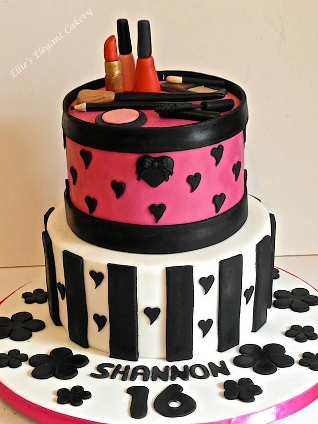 Pretty In Pink Decorated Cake By Ellie Ellies Cakesdecor