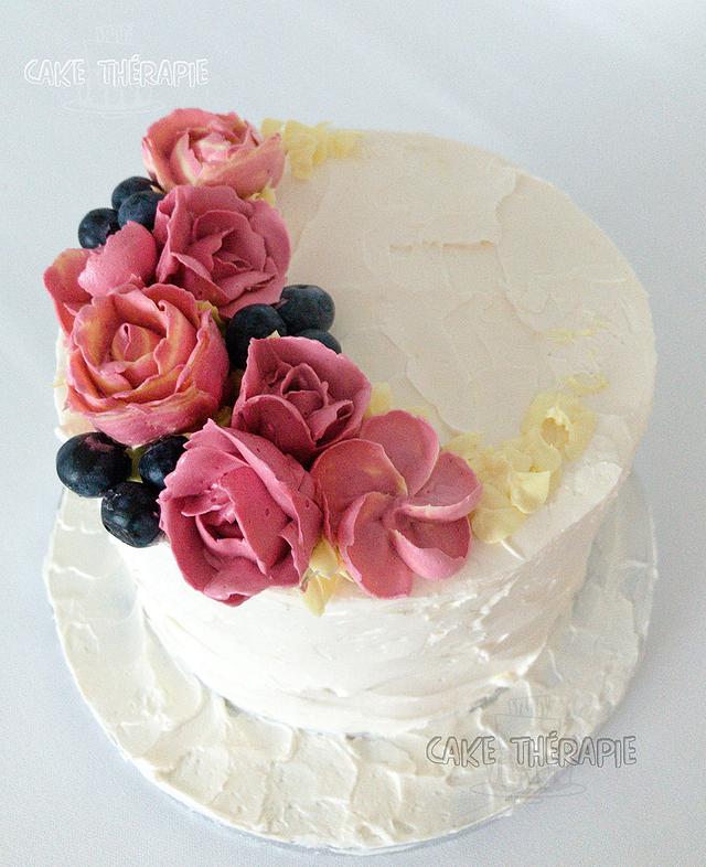 Rustic buttercream cake - Cake by Caketherapie - CakesDecor