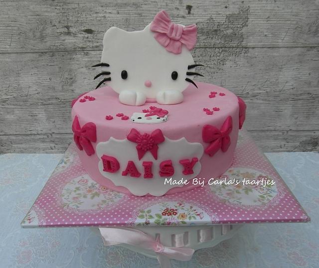 Hello Kitty - Decorated Cake by Carla - CakesDecor