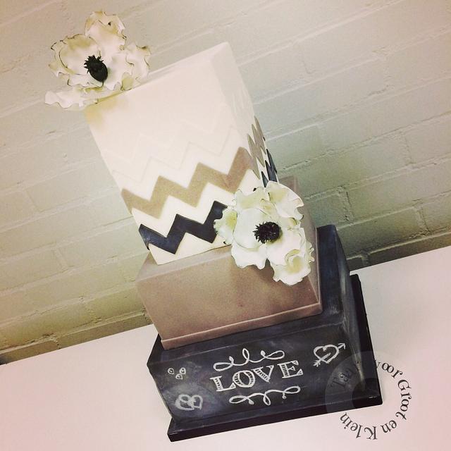 Weddingcake - Decorated Cake by Taart voor Groot en Klein - CakesDecor Weddingcake - Decorated Cake by Taart voor Groot en Klein - CakesDecor
