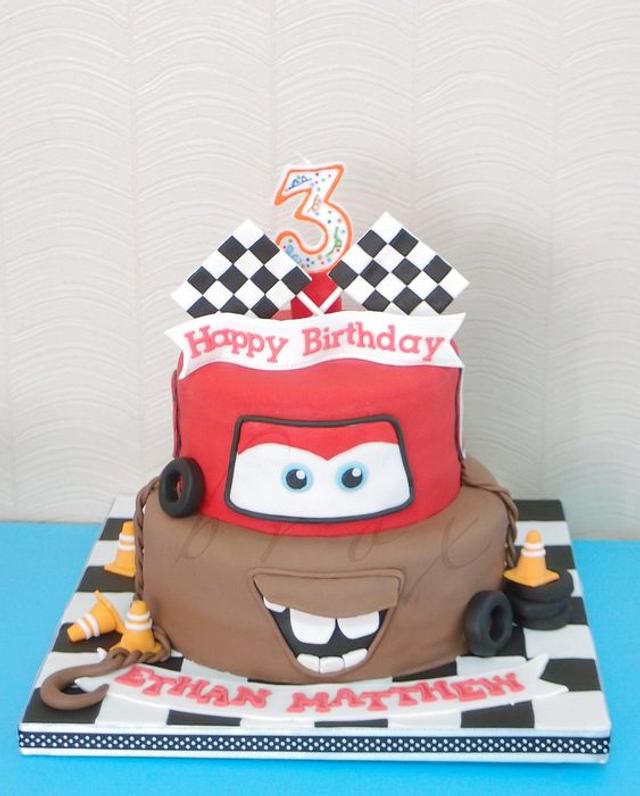 Lightning Mater - Decorated Cake by Julie Manundo - CakesDecor