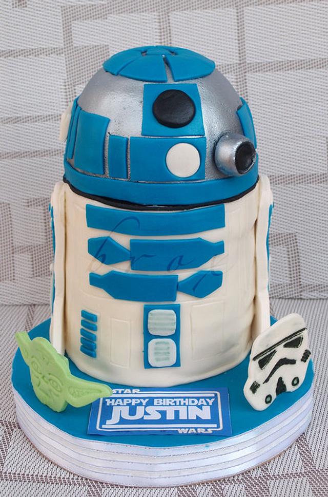Artoo Detoo - Decorated Cake by Julie Manundo - CakesDecor